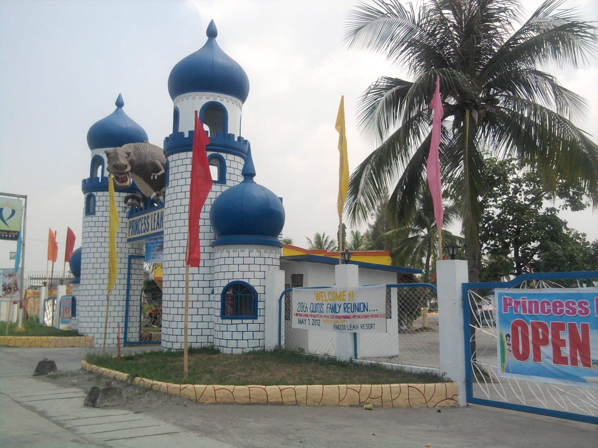 File:Princess Leah Resort, Mc Arthur Hwy, San Agustin, San Simon ...