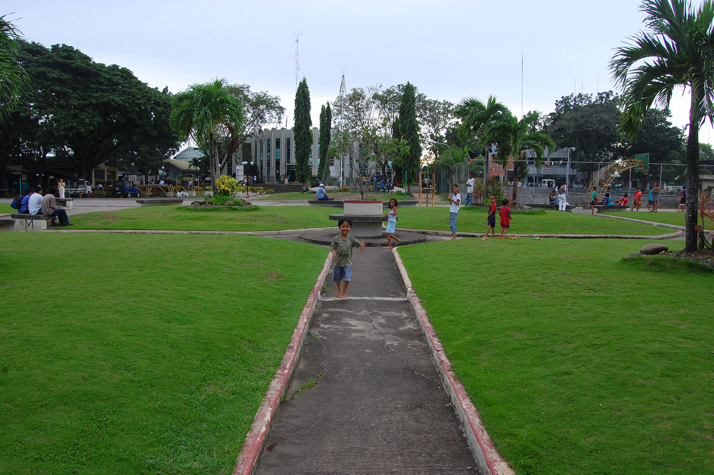 File Escalante City Plaza 01 jpg Philippines file-escalante-city-plaza-01-jpg-philippines