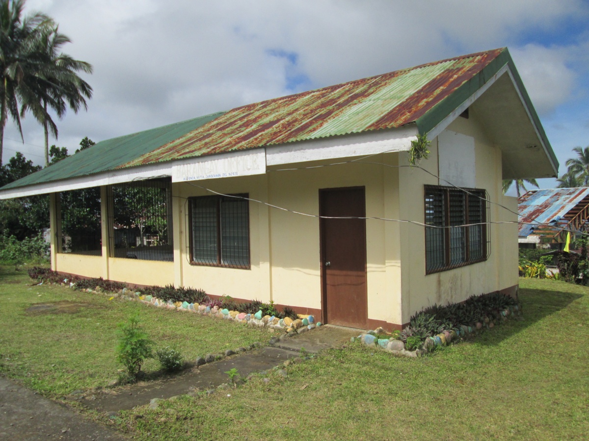 File:Brgy. Hall Alvenda.JPG - Philippines